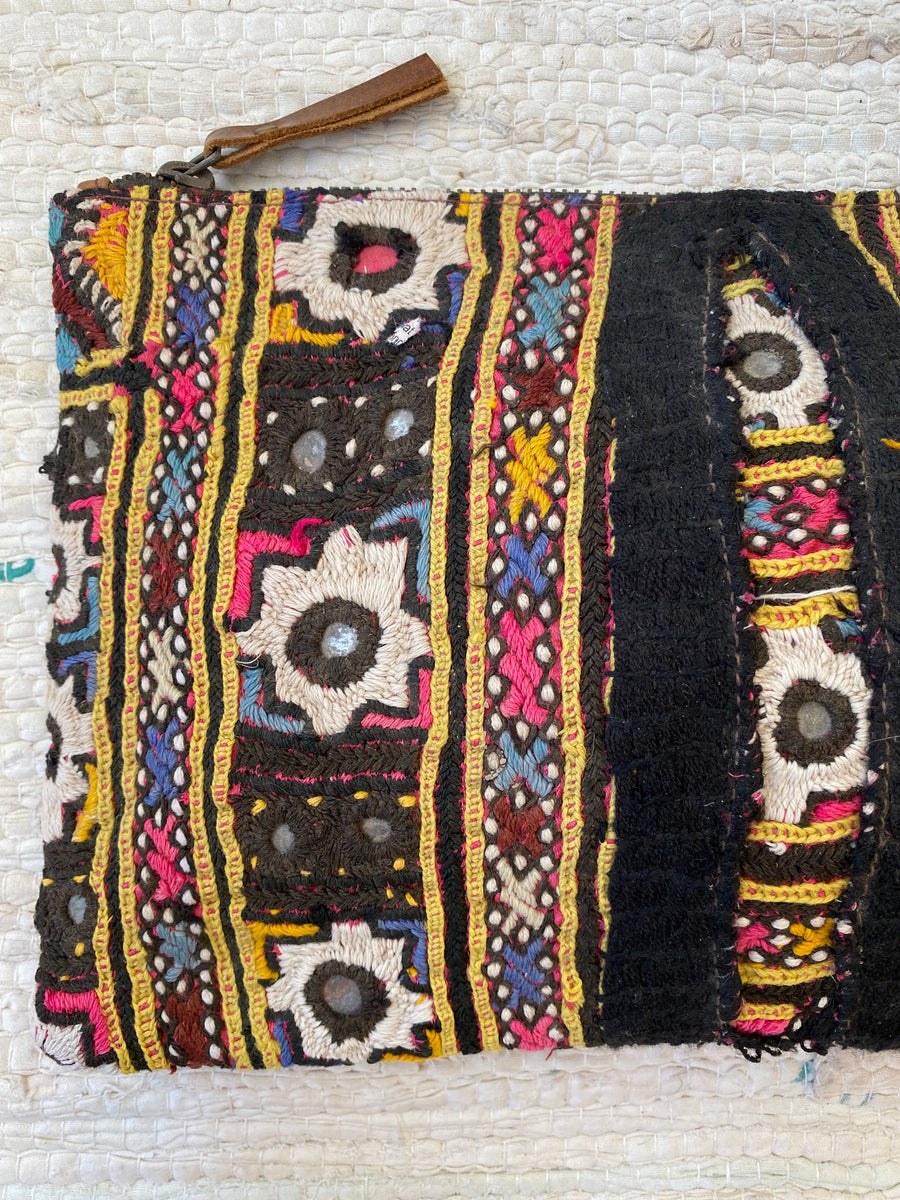Sindhi Textile Pouch (7) – Kapara London